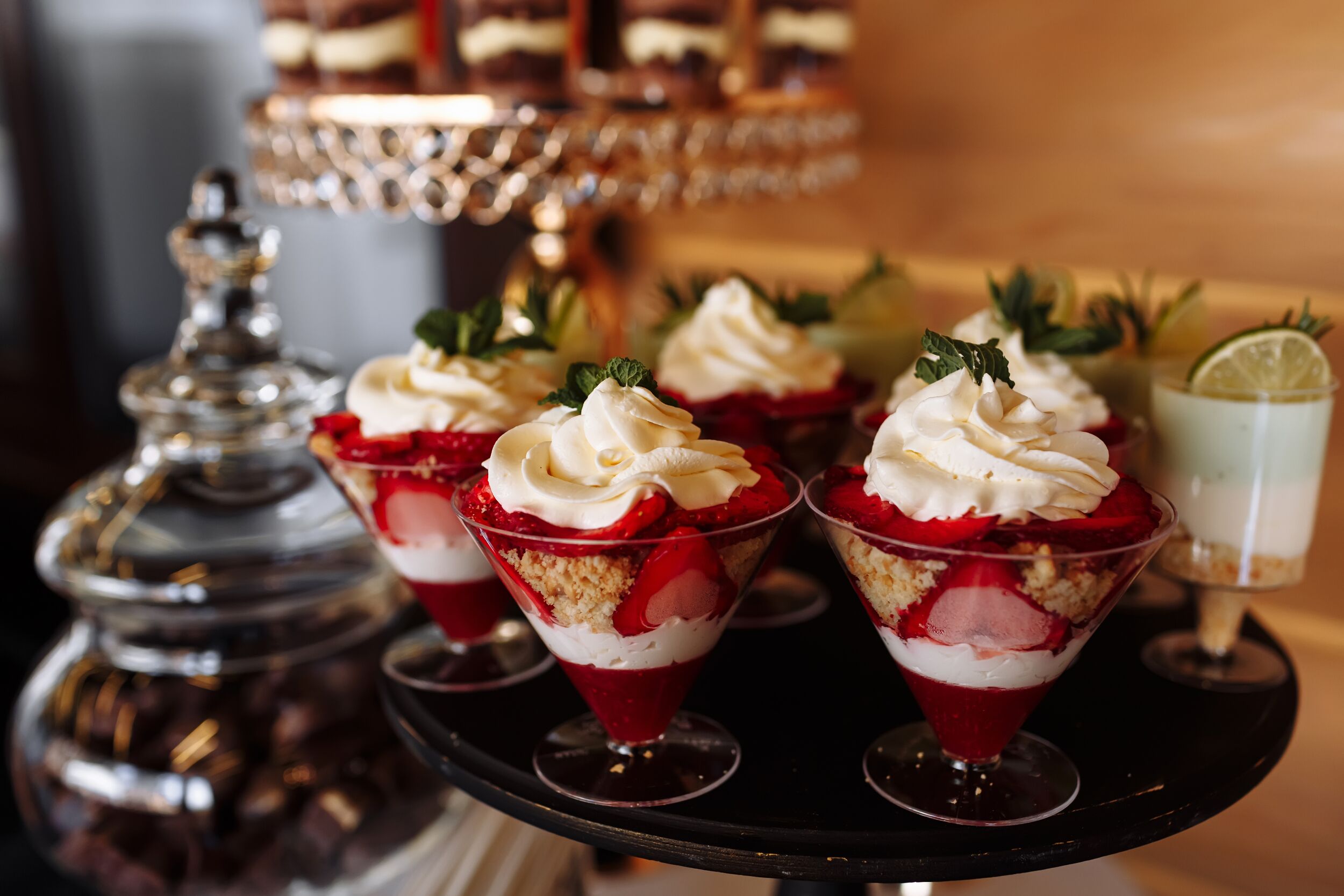 Breaking Tradition: 15 Sweet Alternatives to the Classic Wedding Cake ...