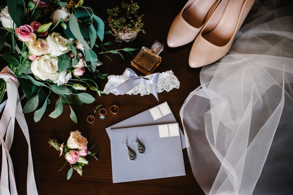 What Is a Wedding Flat Lay Box and Why Should You Have One? - Whitetail ...